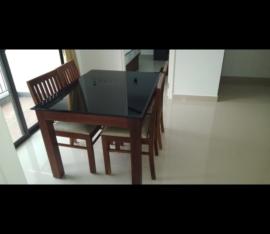 Minimal 4 Seater Dining Table Set In Wood